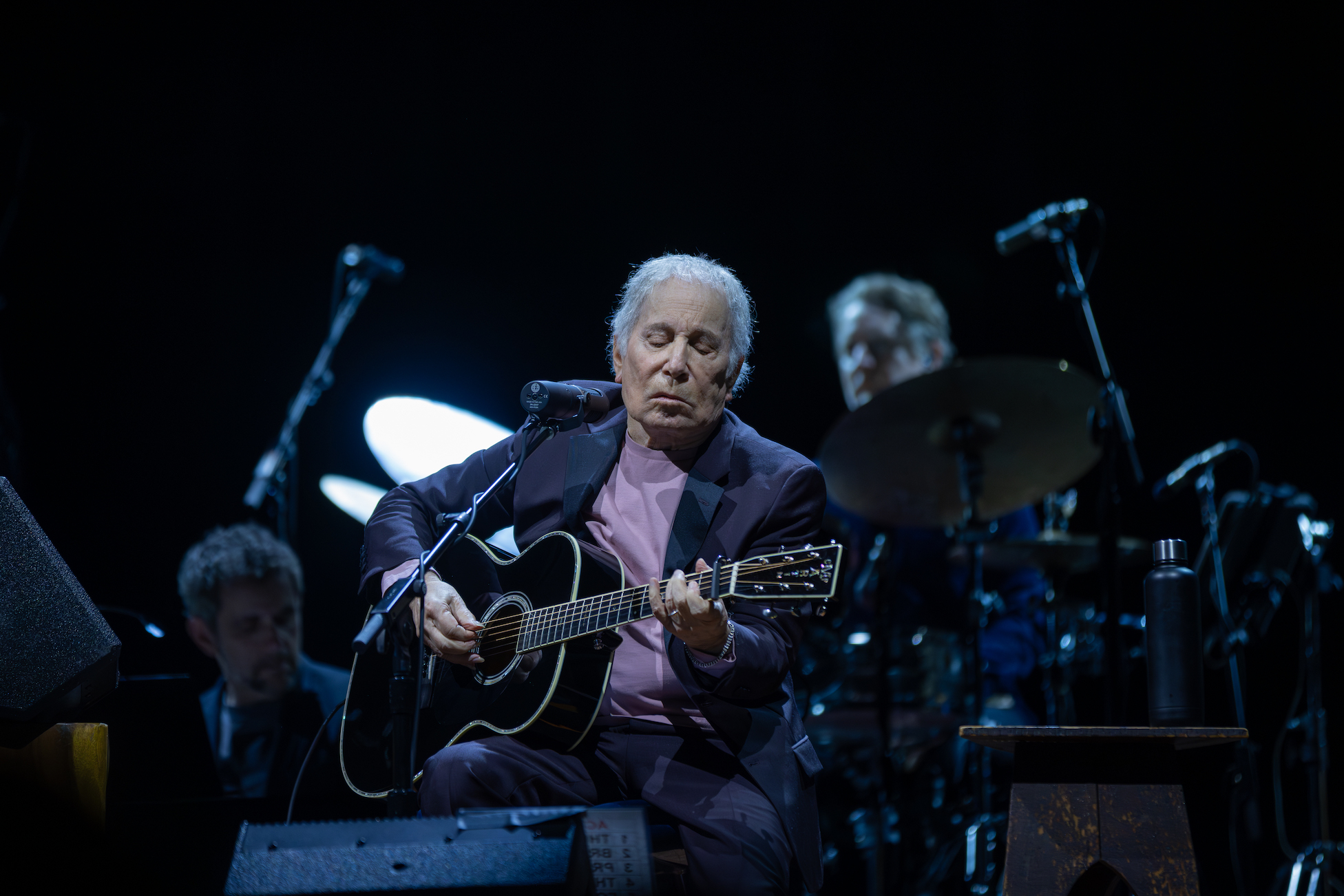 Concert Review: Paul Simon's Blossom Show Delivers Career-Spanning ...